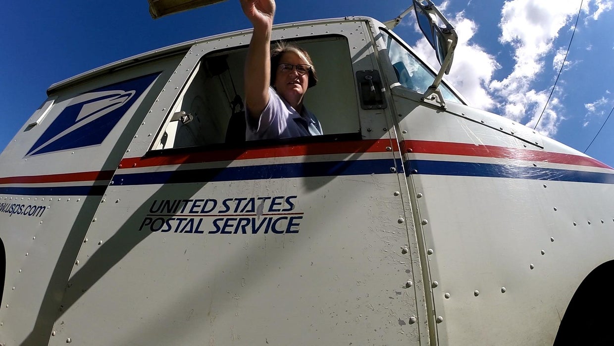 Postal workers get thanks for thwarting a predator - CBS News