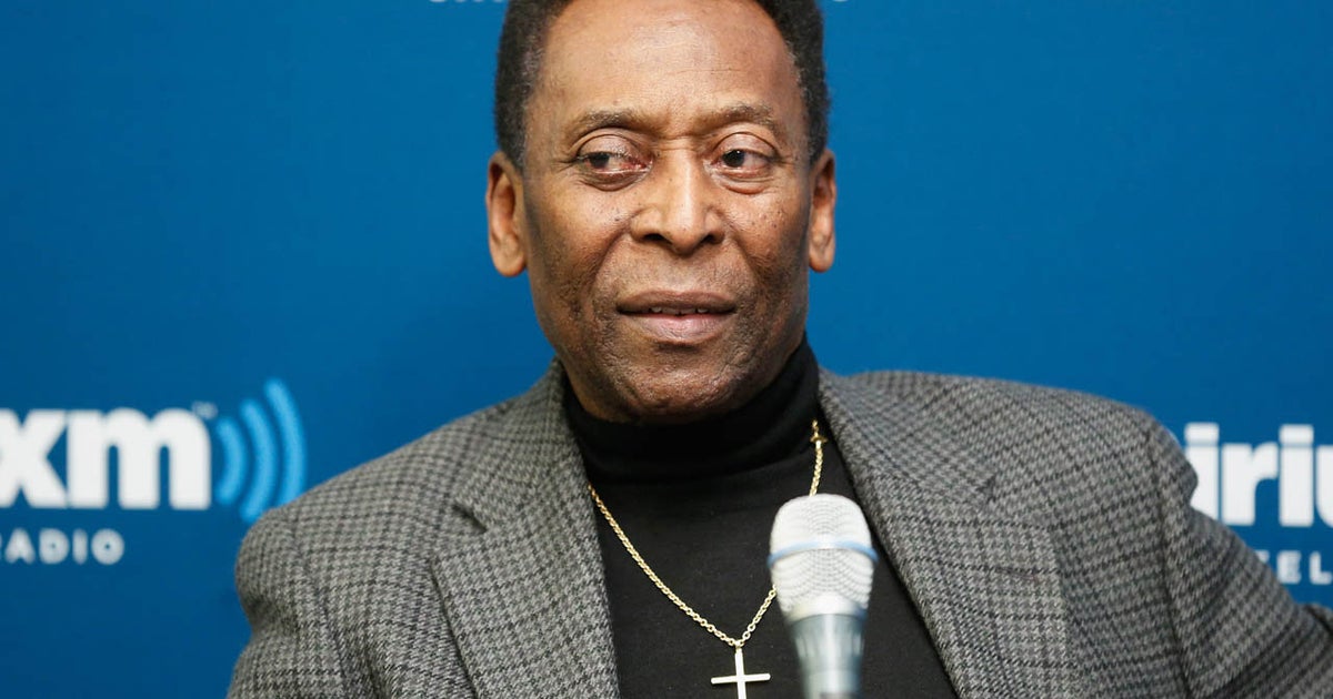 Pele hospitalized in Brazil - CBS News