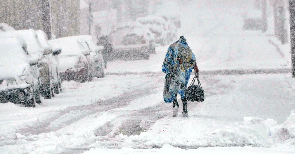 Thanksgiving snow leads to power outages and icy road conditions in New ...