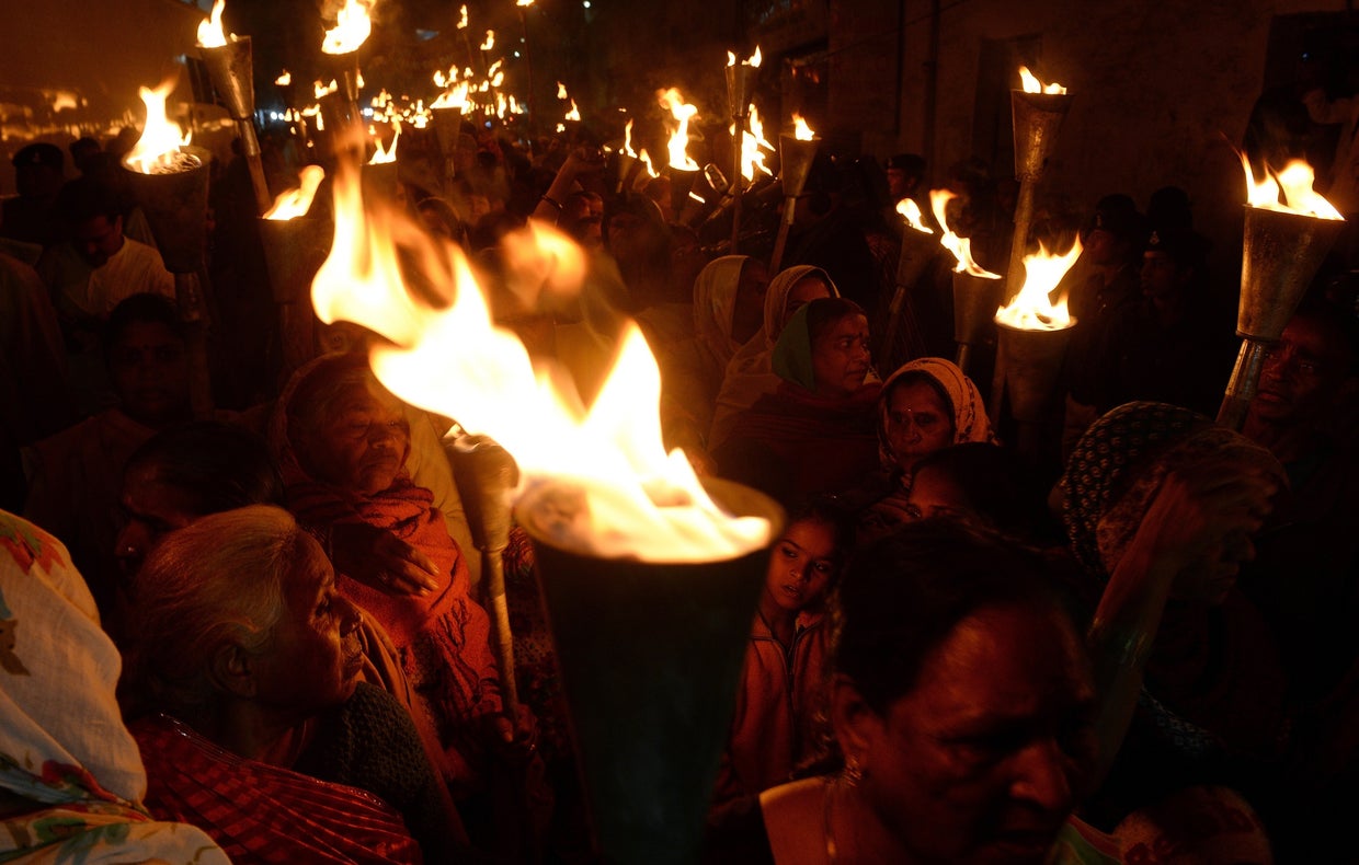 Bhopal India Lethal Gas Disaster Remembered 30 Years Later