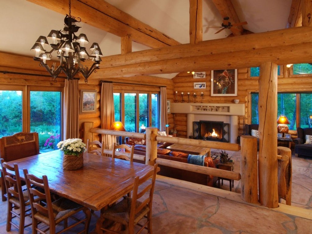 10 luxurious log cabins on the market