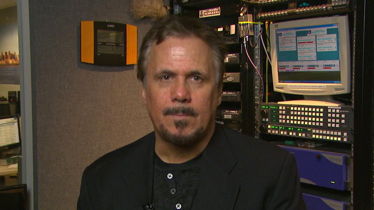 Chicago film critic slams Sony for pulling "The Interview" - CBS News