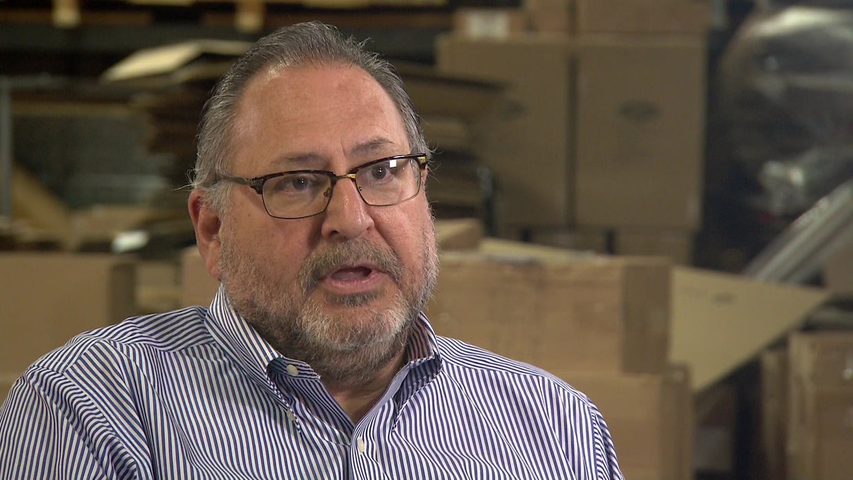 Goods held hostage in West Coast port battle - CBS News