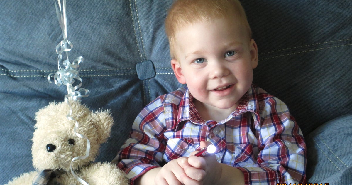 Toddler survives near drowning, 101 minutes of CPR - CBS News