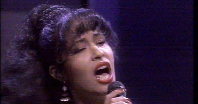 Google Doodle pays tribute to Selena - CBS News