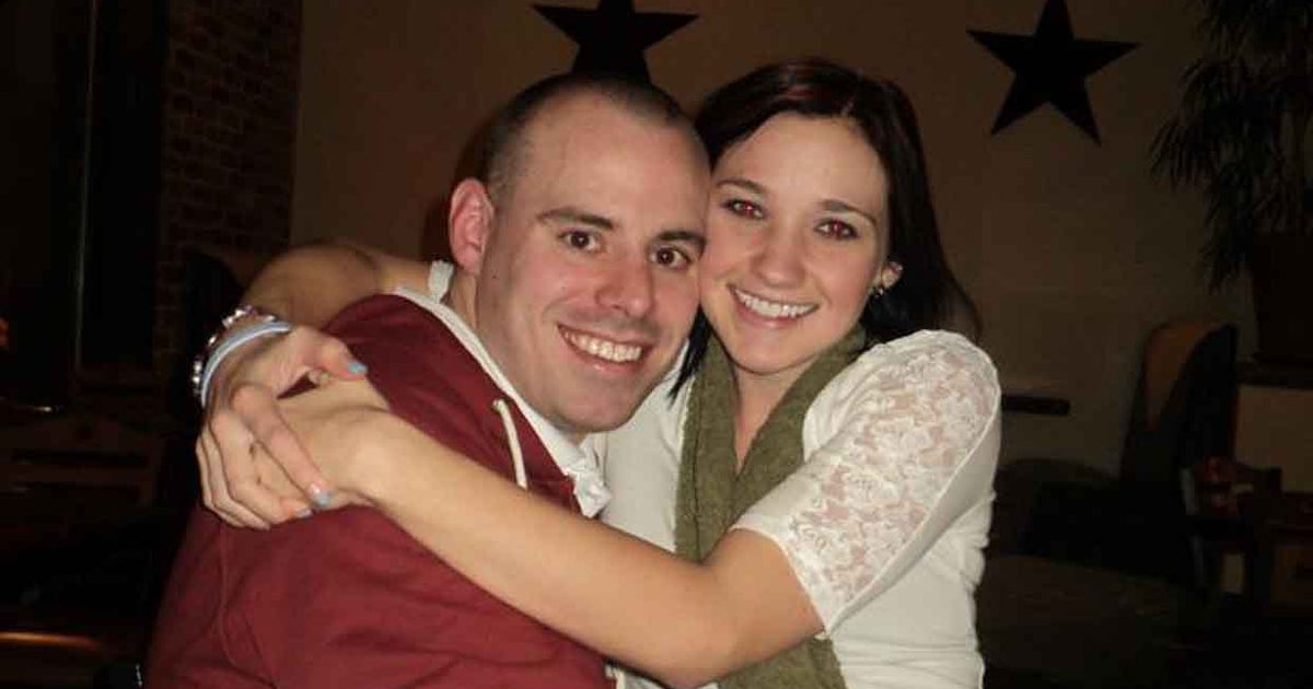 Ex-deputy Tom Fallis, accused of murdering wife Ashley Fallis, cries in ...