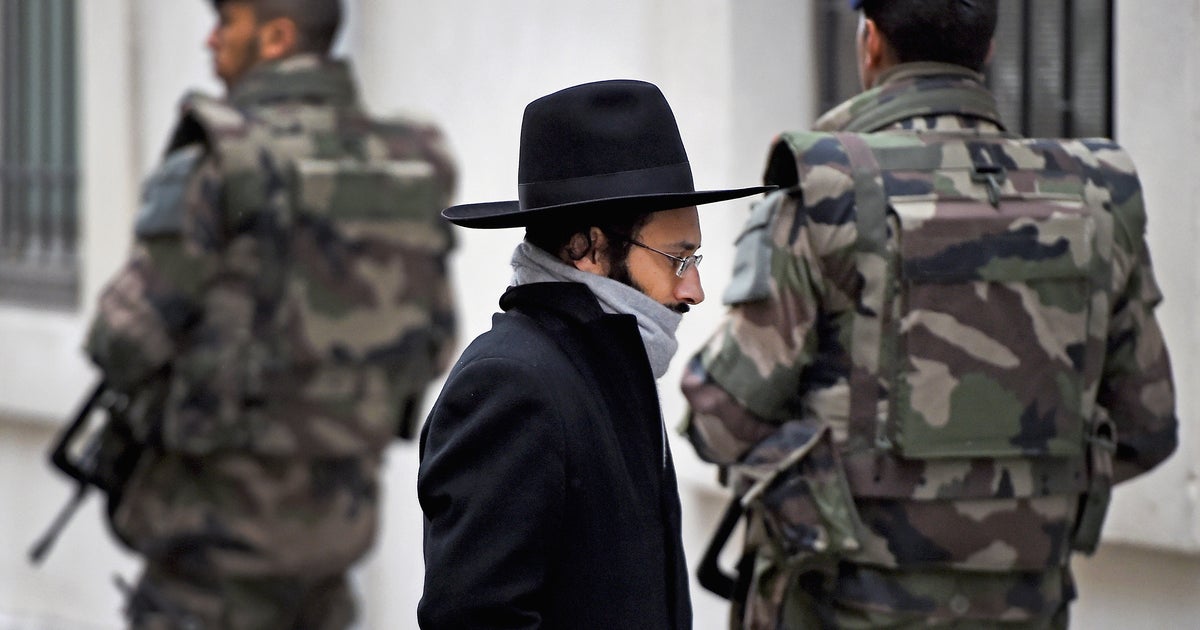 Attacks against Jews spiked in 2014, Israeli researchers say - CBS News