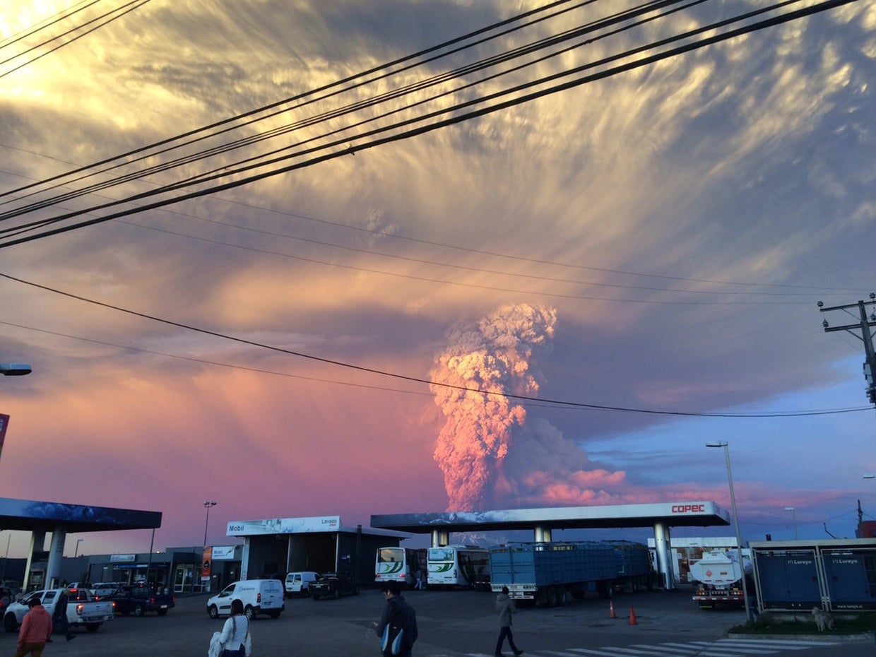 Chile's Calbuco volcano in erupts in spectacular fashion for first time ...