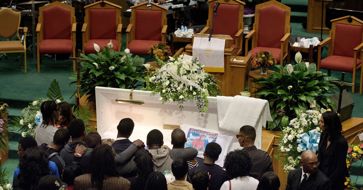 Freddie Gray funeral in Baltimore highlights police tension - CBS News