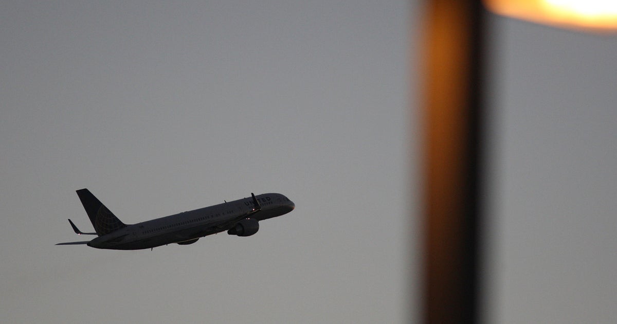 FBI docs: Banned hacker Chris Roberts says he commandeered a plane ...