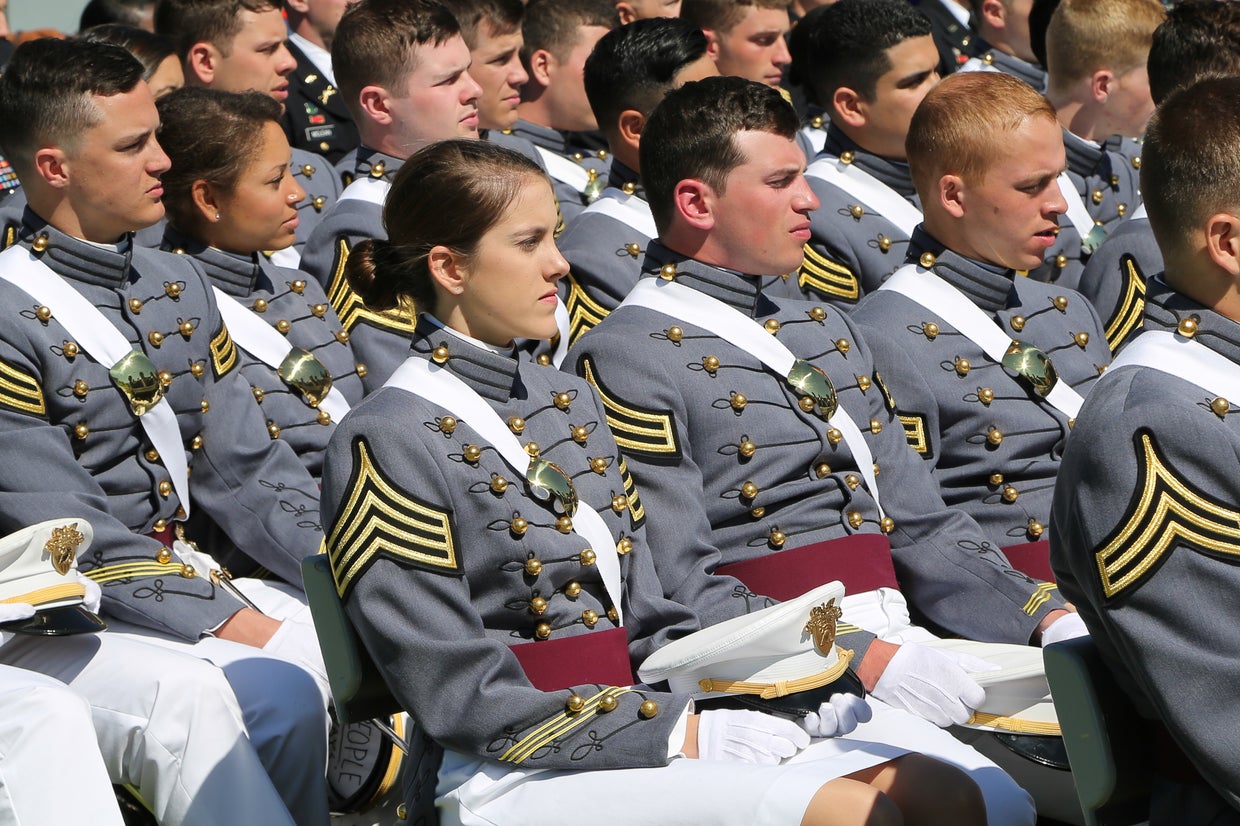 First female West Point graduate reflects on historic anniversary - CBS ...