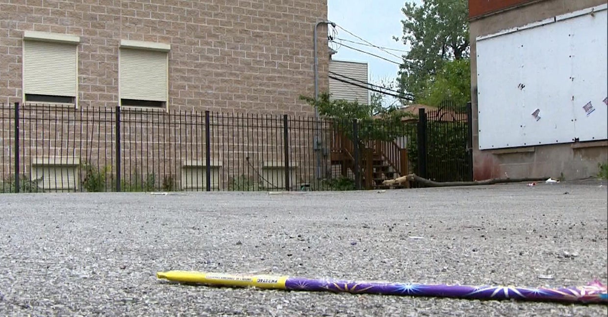 Roman candles: New weapon of choice in Chicago? - CBS News