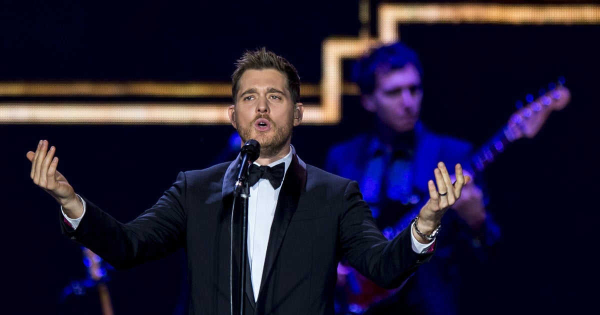 Michael Bublé responds to online mockery over corn-on-the-cob photo ...