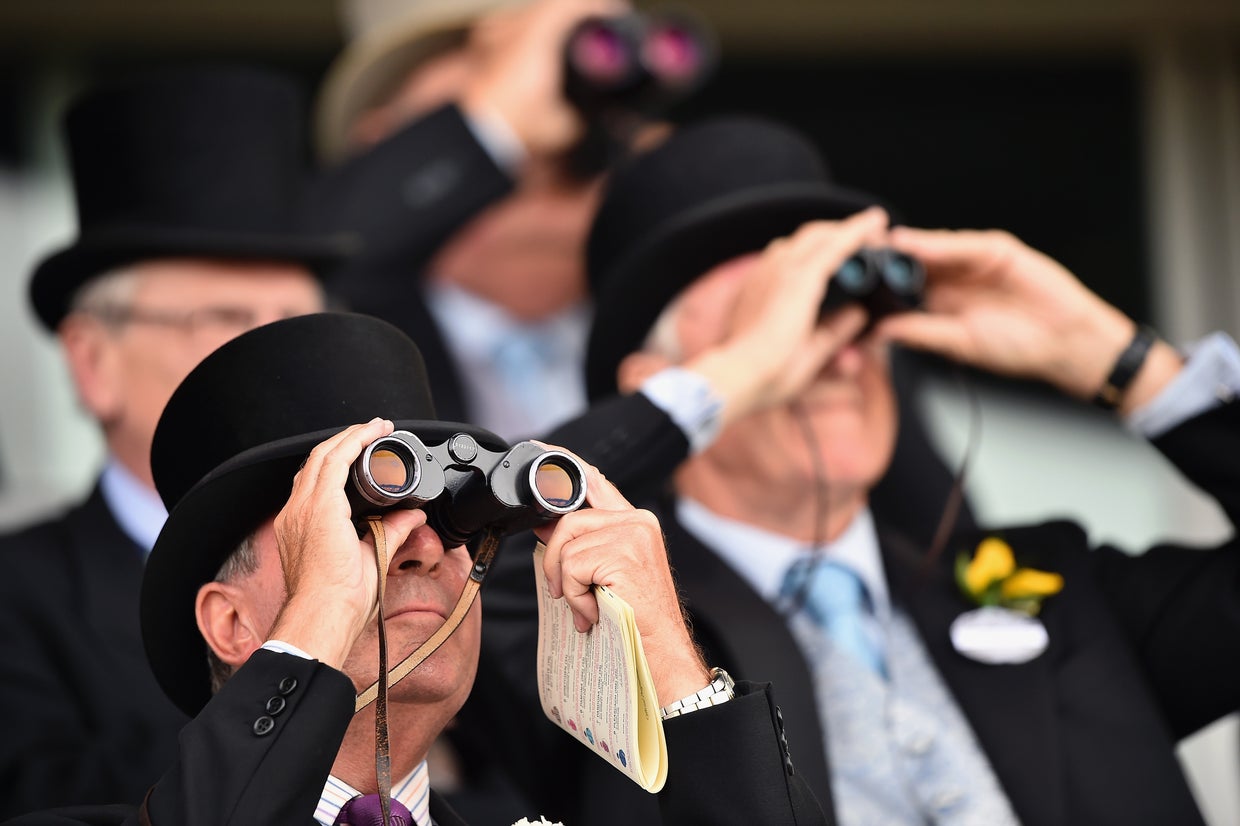 Dress to impress at Ascot: The race for the best hat