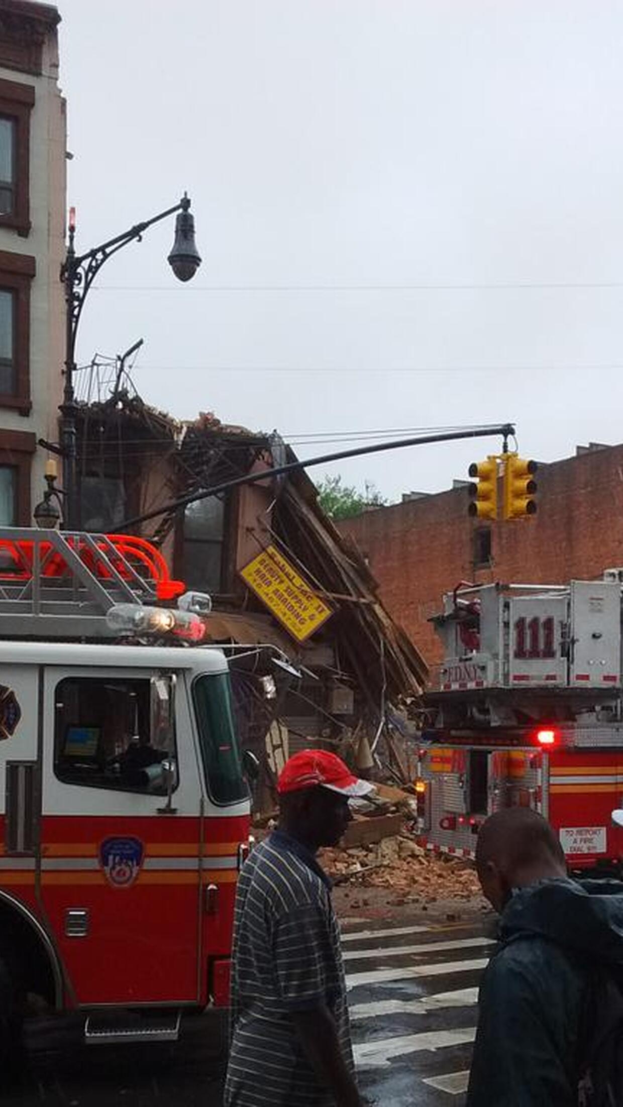 Building collapse injures at least 3 in Brooklyn - CBS News