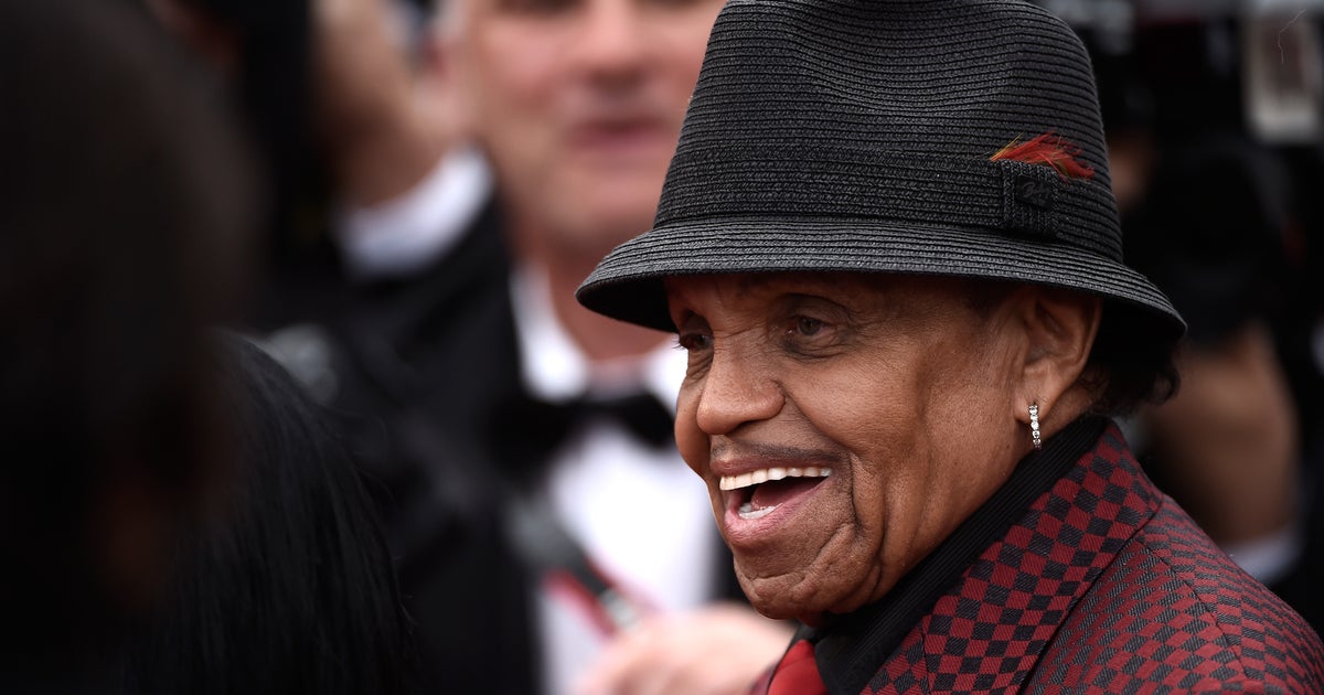 Joe Jackson, Michael Jackson's father and Jackson 5 mastermind, dead at ...