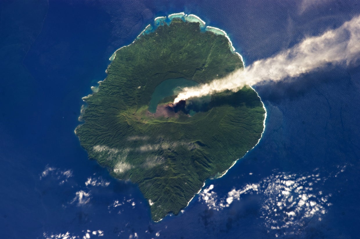 Volcanic eruptions seen from space