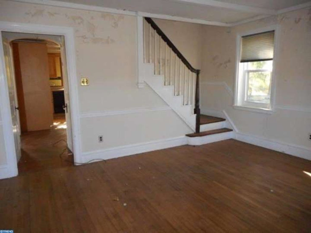 10 signs of a scary real estate listing