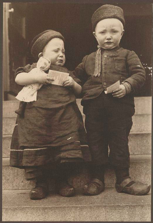 Ellis Island immigrant portraits circa 1900