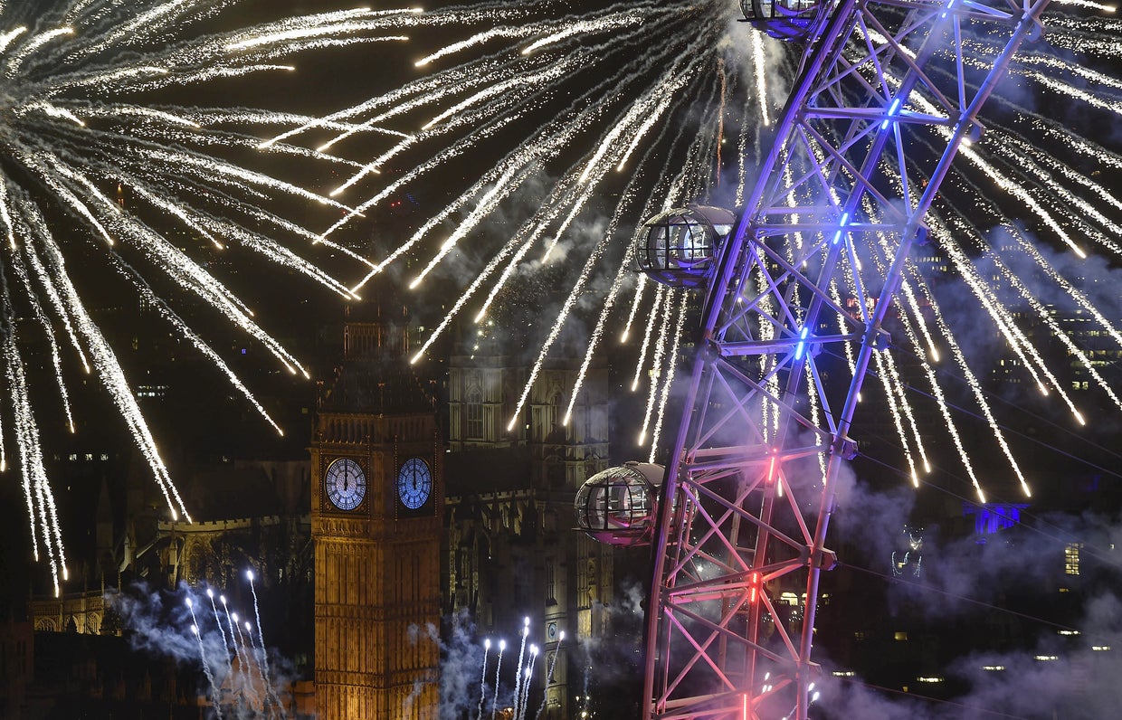 2016: Ringing in the New Year around the world