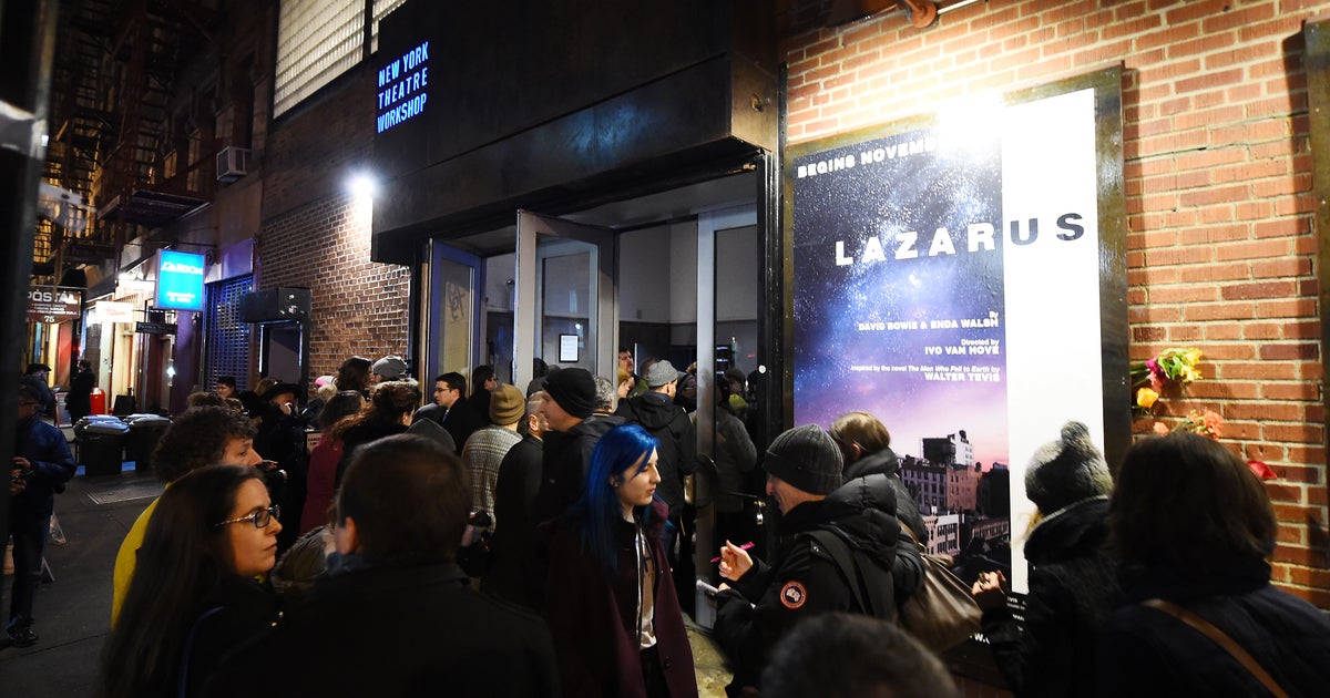 Performance of David Bowie's "Lazarus" musical becomes a memorial - CBS ...