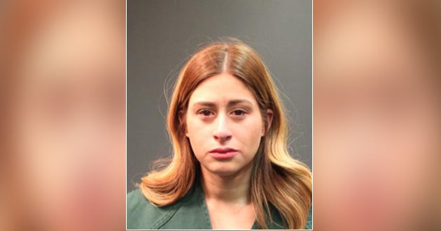Mom accused of leaving child, 4, in car while she shopped - CBS News
