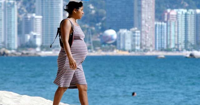México lanza campaña para que embarazadas se cuiden del Zika - CBS News