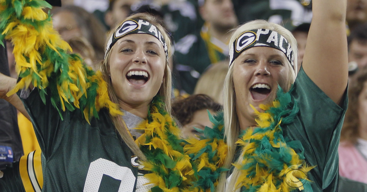 How women are becoming the NFL's most valuable players - CBS News