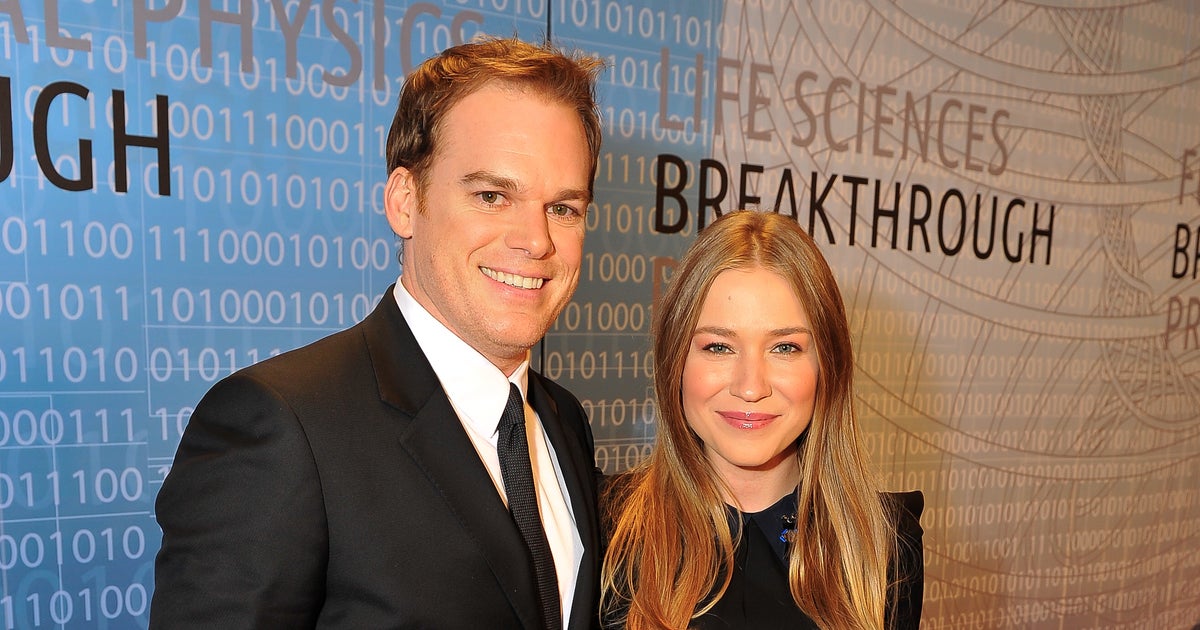 Michael C. Hall marries Morgan MacGregor - CBS News