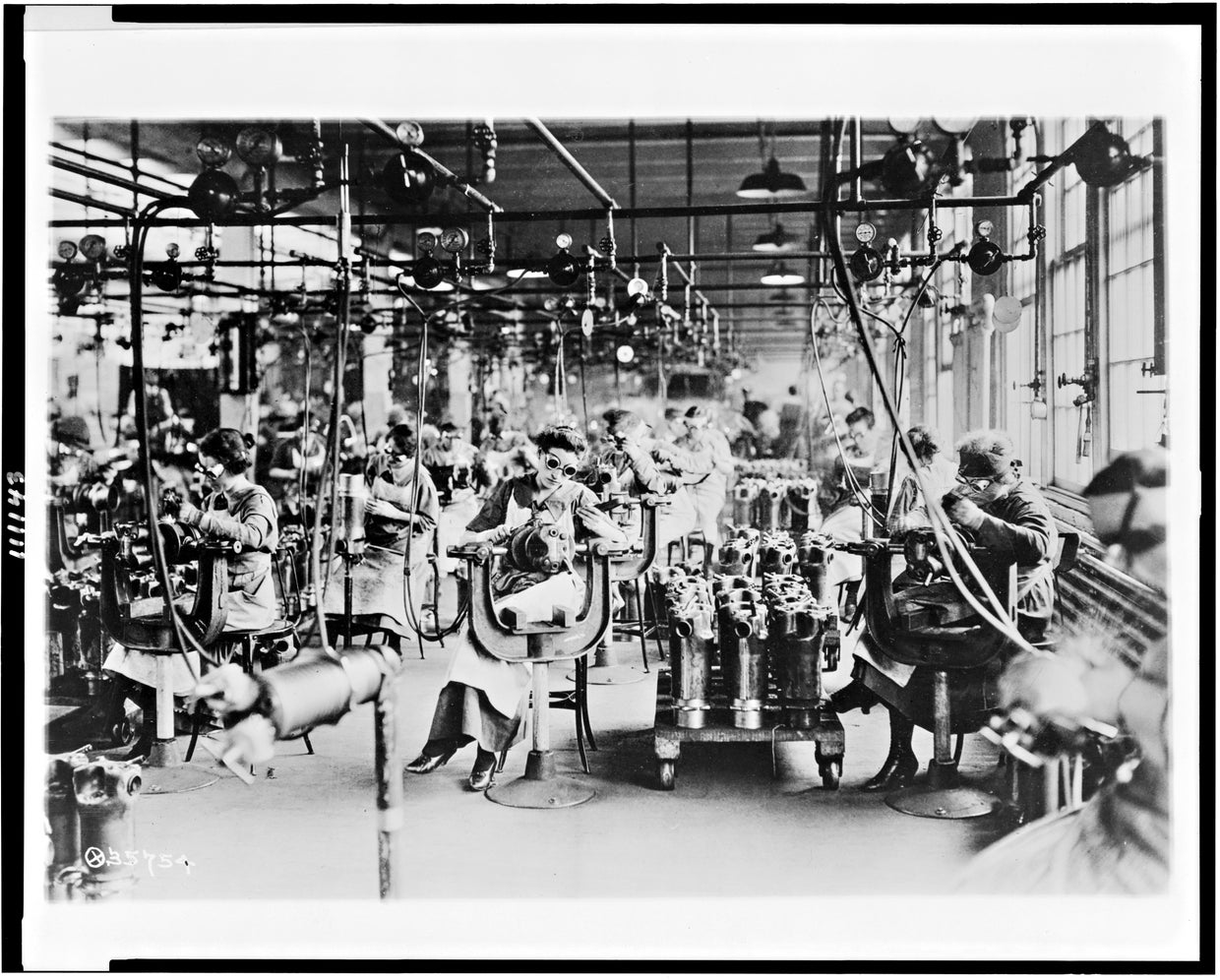 Early 20th century women in the workplace