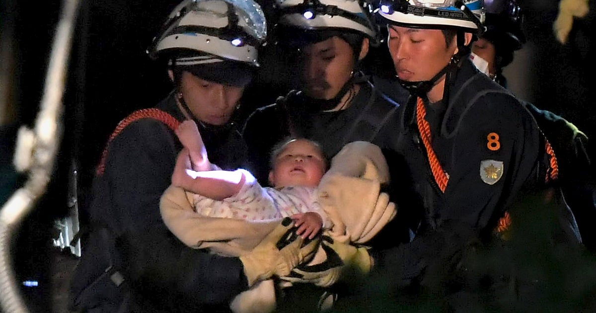 Powerful quakes strike Japan