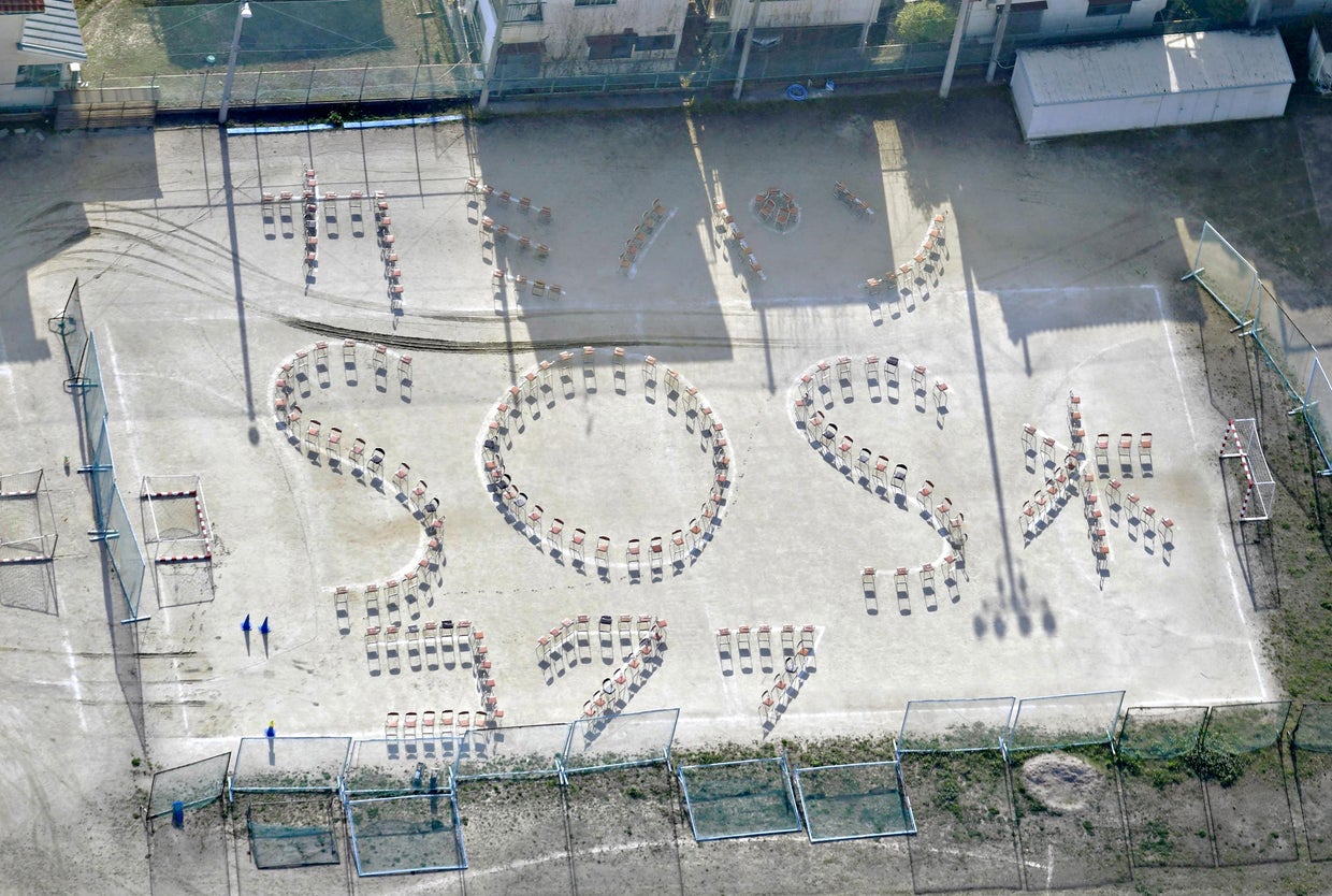 Powerful quakes strike Japan