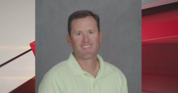 Charges dropped against Alabama ex-teacher who married student - CBS News