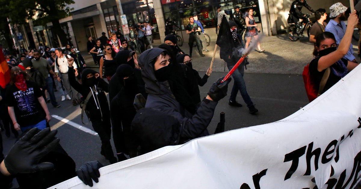Seattle May Day march turns violent - CBS News