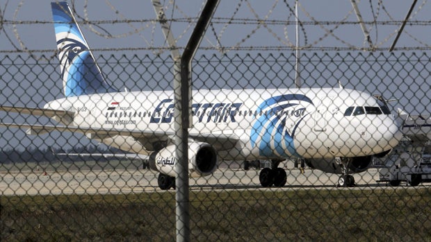 EgyptAir Flight MS804 airplane, Airbus A320, known as workhorse of the skies - CBS News