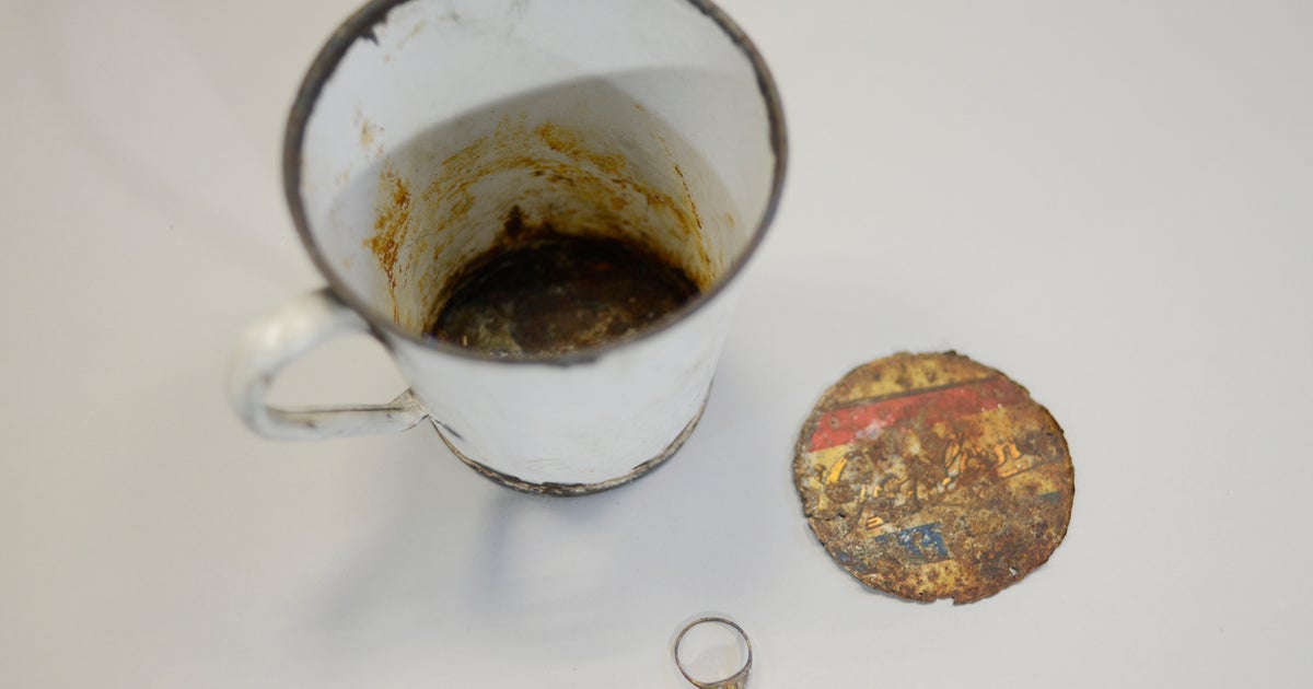 Auschwitz museum finds Jewish Nazi victim's Polish gold ring and chain ...