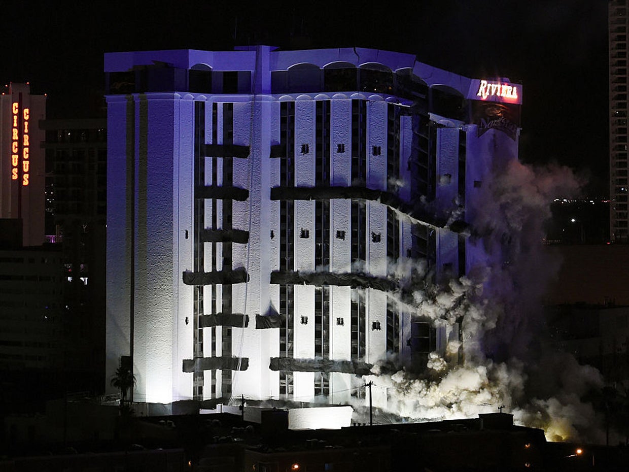 Implosion levels tower of Las Vegas' Riviera casino - CBS News