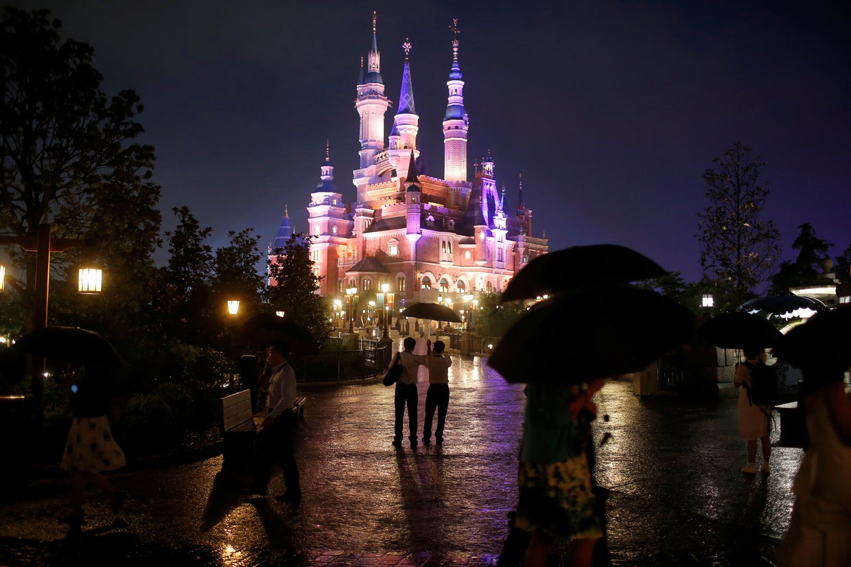 Shanghai Disney makes its debut