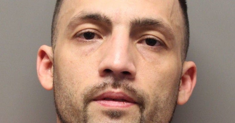 2 escaped inmates in S.C. captured, 1 still on the run - CBS News