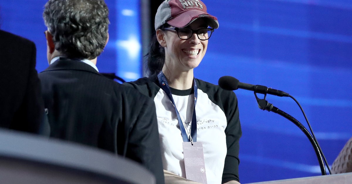 Sarah Silverman's Twitter account hacked following DNC comments - CBS News