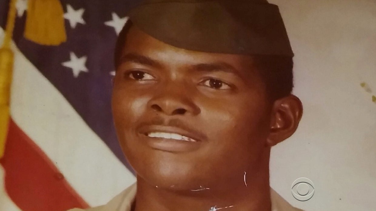 After 32 years, homeless veteran reunited with family in S.C. - CBS News