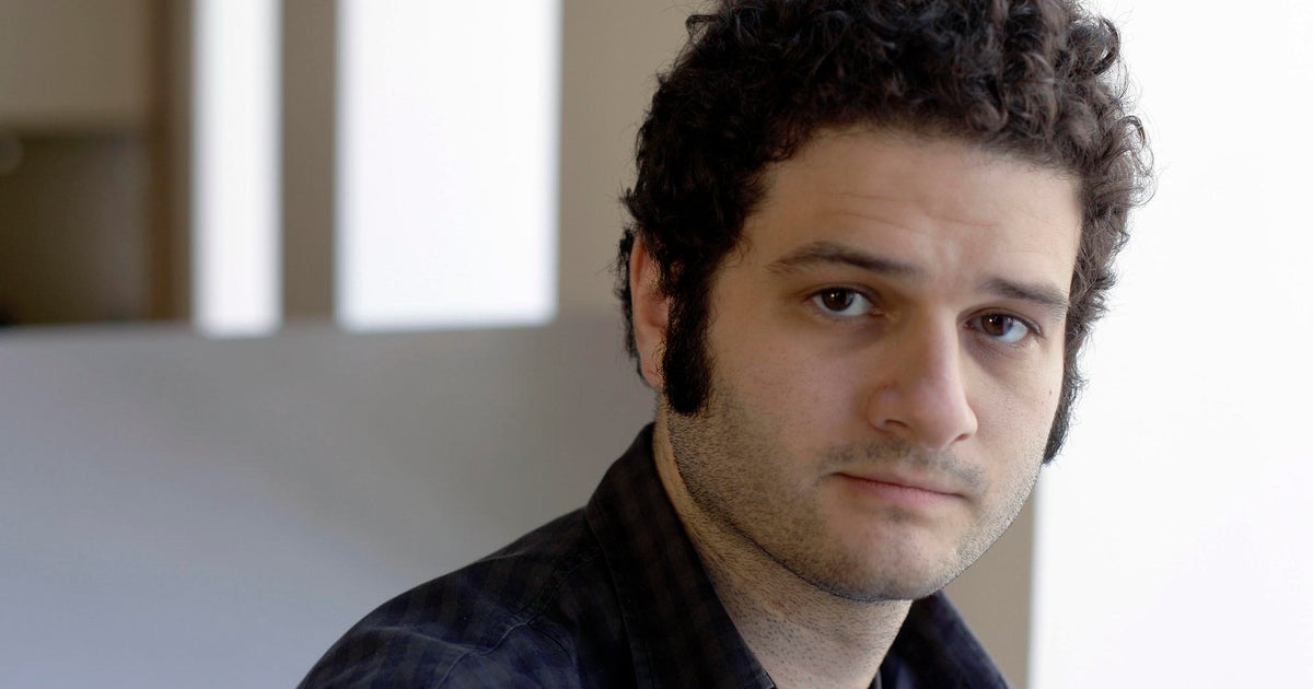 Facebook co-founder gives $20 million to Hillary Clinton, Democrats ...