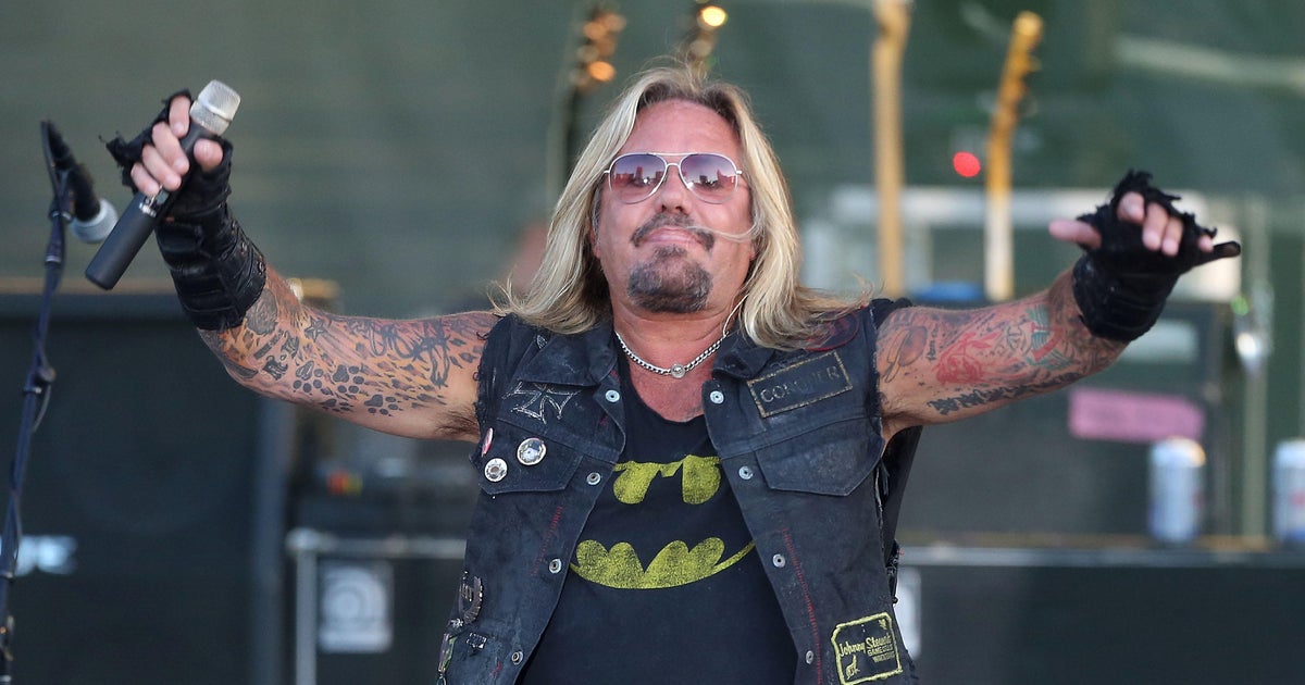 Inauguration entertainment to include Vince Neil - CBS News