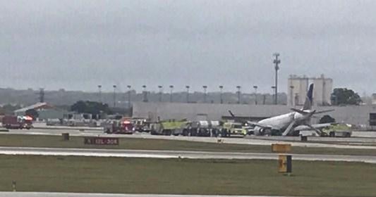 United Express flight's landing gear collapses after diverting to San ...