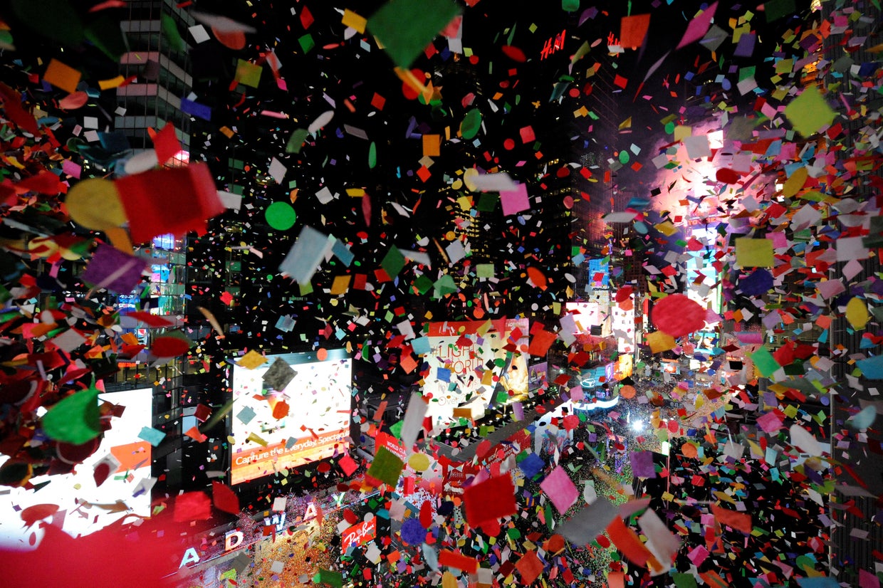 New Year's 2017: Photos of Americans ring in 2017 from Times Square