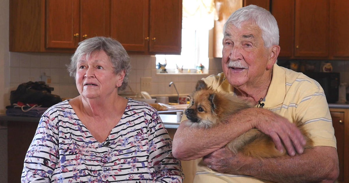 Elderly couple grateful for repo man with heart of gold - CBS News