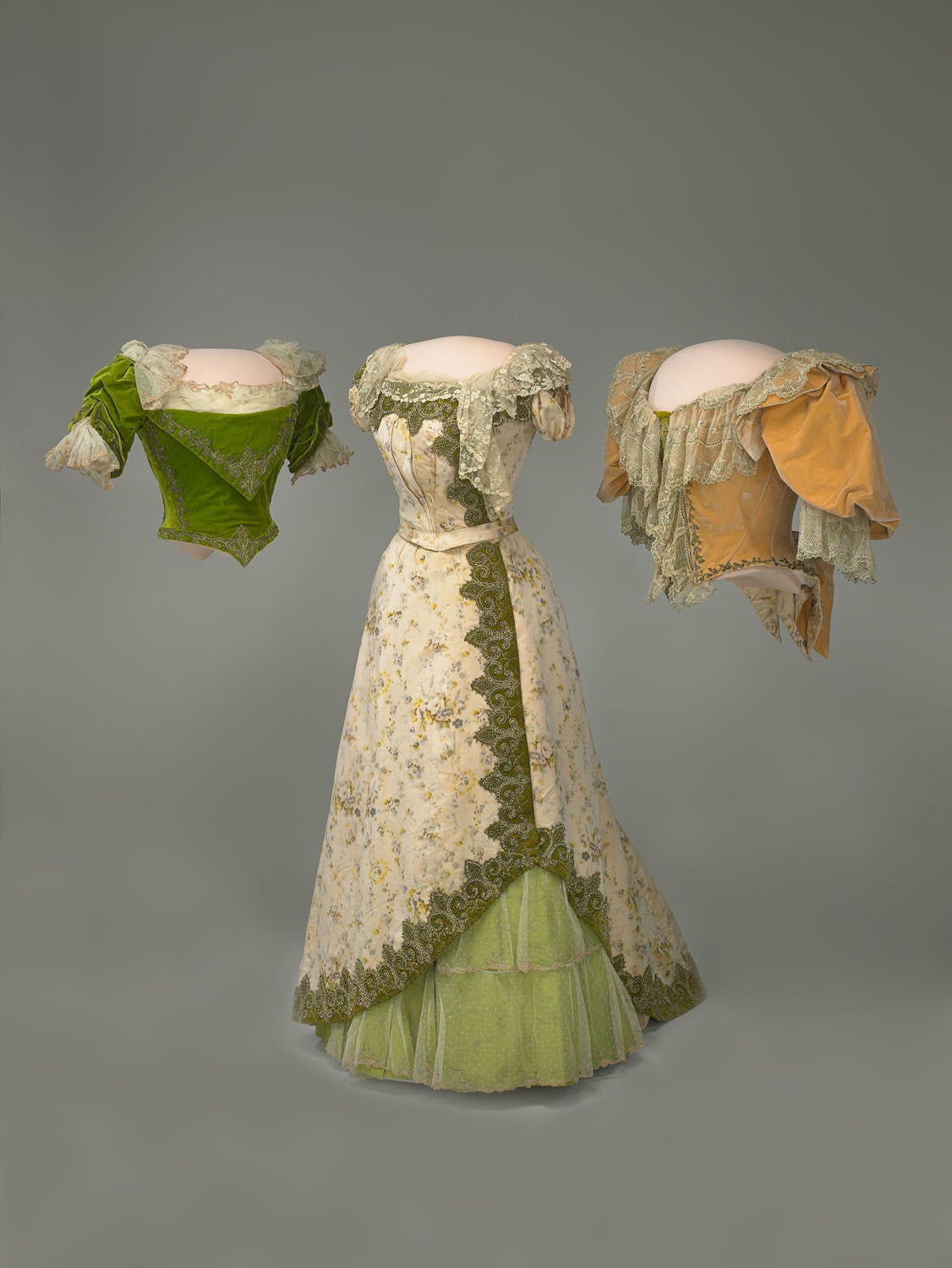 Smithsonian's "First Ladies" collection