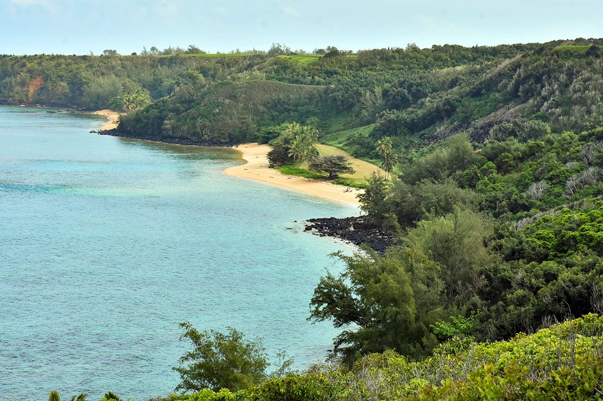 Mark Zuckerberg drops his Hawaiian land lawsuits - CBS News