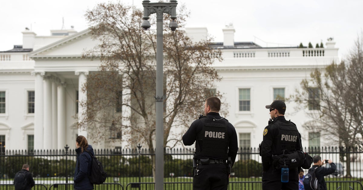 Report: Secret Service can't afford to pay agents to protect Trump ...