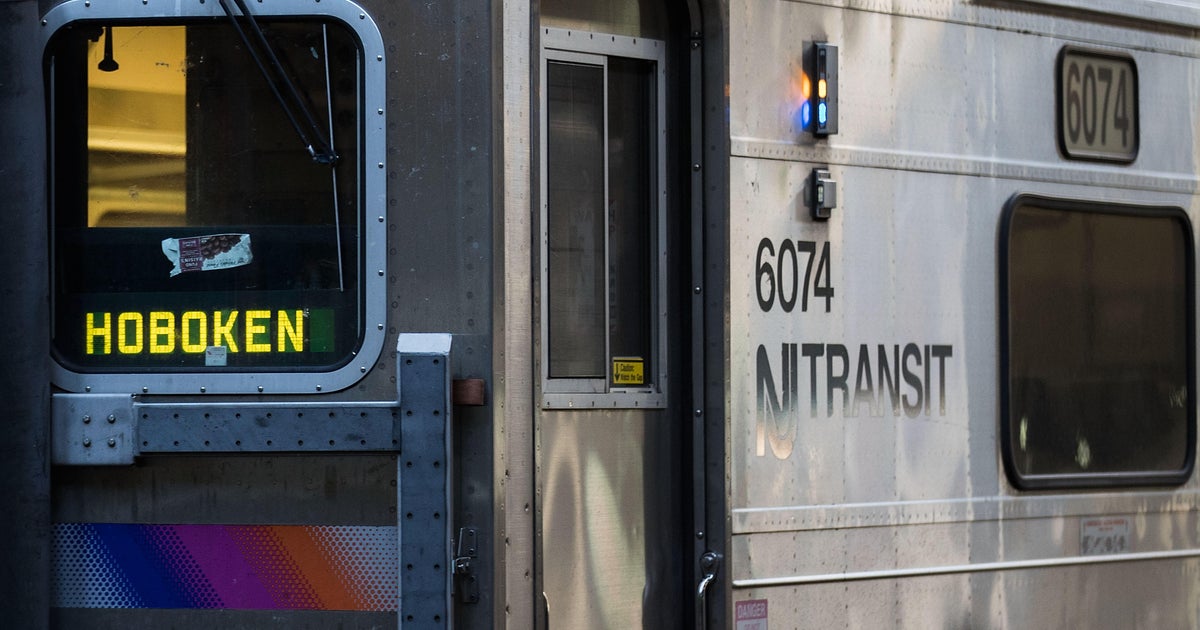 Penn Station derailment causes major delays, suspensions again - CBS News